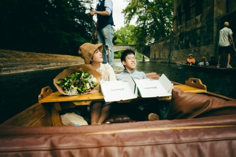 Cambridge: Shared Punting Tour with Guide - The Experience in Detail