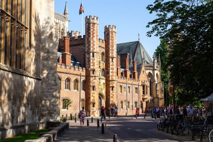 Cambridge: University Alumni Tour with Kings College Option - Highlights of the Architectural Tour