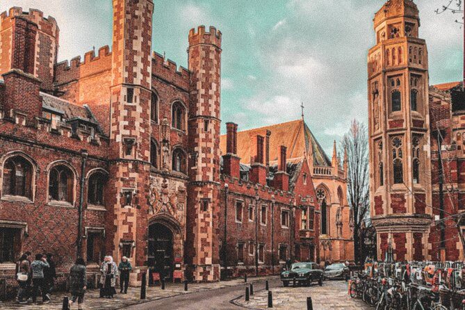 Cambridge's History & Secrets with Self-Guided Walking Tours - Who Will Love This Tour?