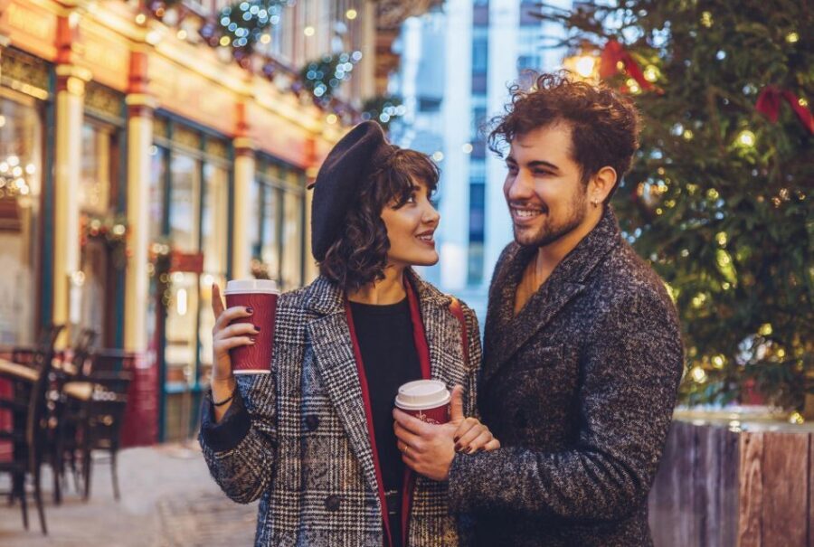 Camdens Yuletide Stroll: Lights, Markets & Magic - What to Expect and Practical Tips