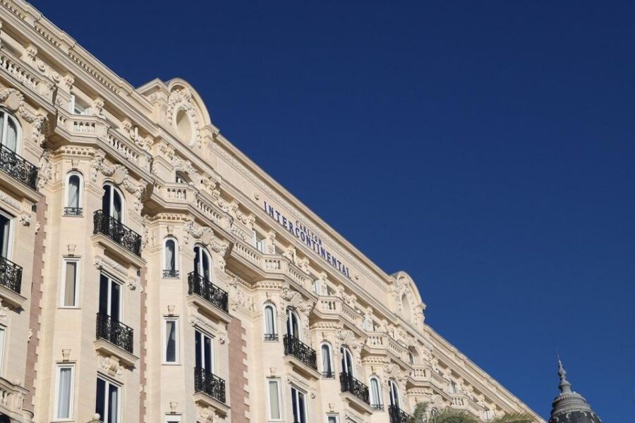 Cannes: Private Guided Walking Tour - The Enigma of the “Man in the Iron Mask”
