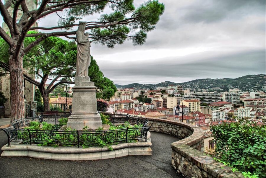 Cannes - Private Historic Walking Tour - What to Expect from the Experience