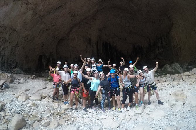 Canyoning Green Throat - Key Points