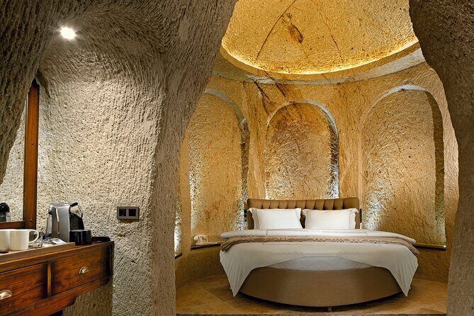 Cappadocia 1 Night 2 Days Tour from Istanbul by Plane and Balloon Ride - How Does the Price Reflect the Experience?