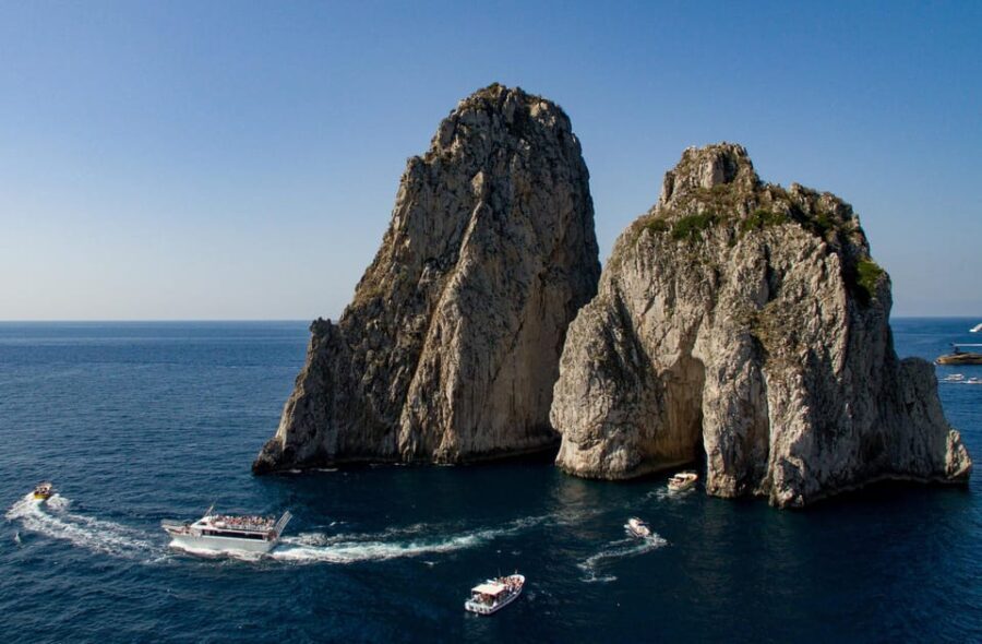 CAPRI CLASSIC BOAT TOUR - An In-Depth Look at the Capri Classic Boat Tour