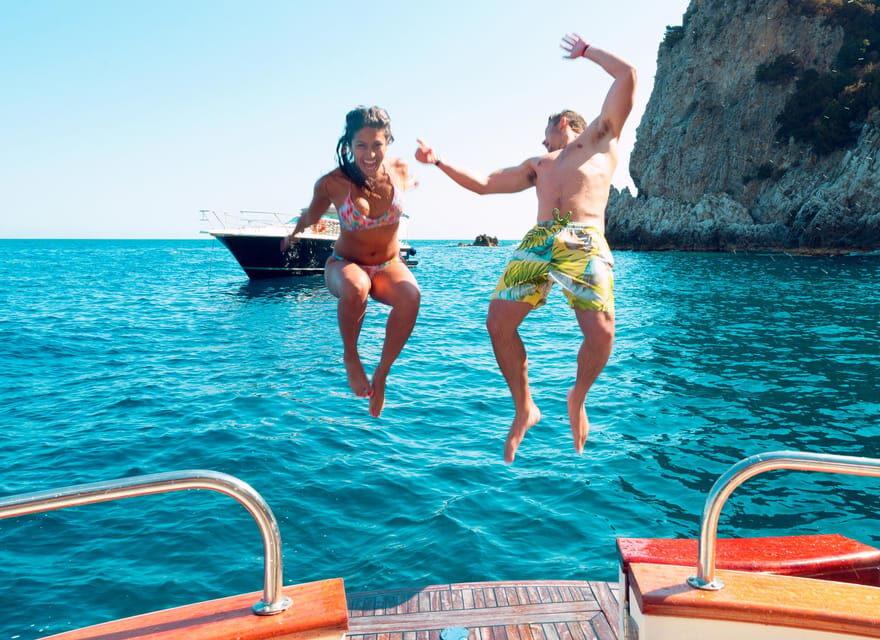 Capri: Fun & Swim half day Small Group Boat Tour - Key Points