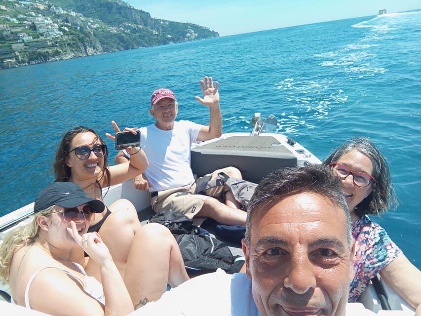 Capri Island private tour from Sorrento - Motorboat 28ft - First Stop: Bagni della Regina Giovanna