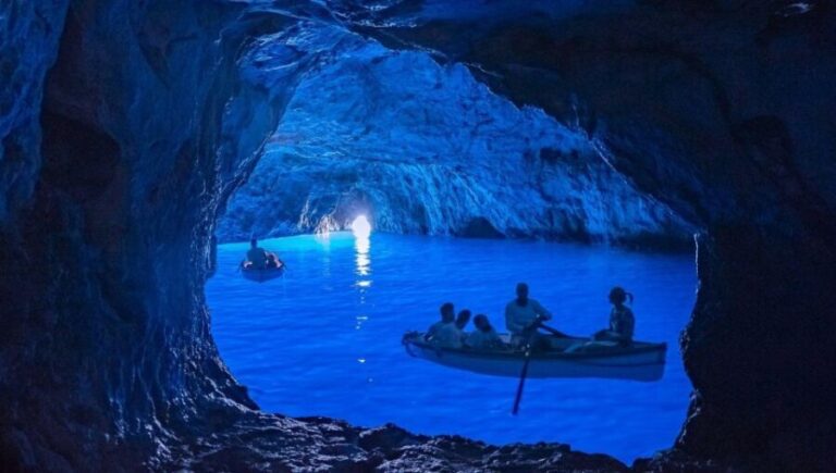 Capri: private boat tour with visit to the caves - Cost and Value