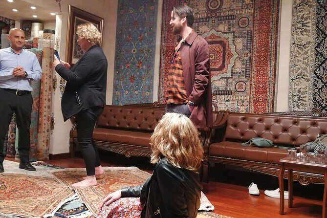 Carpet Shopping Adventure at Istanbul Historic Carvansarai - Who Should Consider This Tour?
