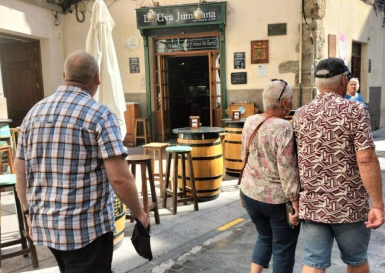 Cartagena: Guided Walking Tour with Tapas and Drinks - Who Will Get the Most Out of This Tour?