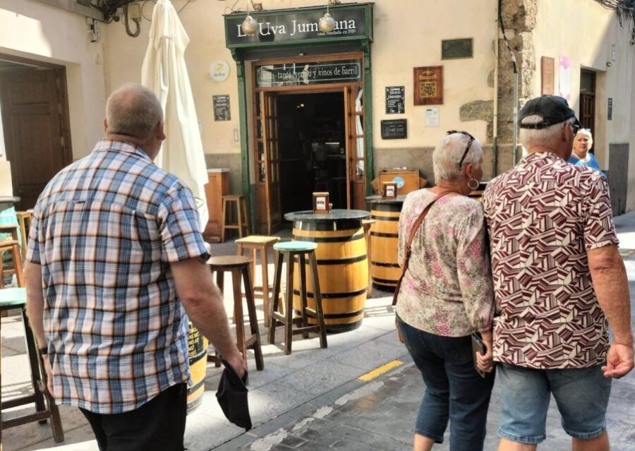 Cartagena: Guided Walking Tour with Tapas and Drinks - Who Will Get the Most Out of This Tour?