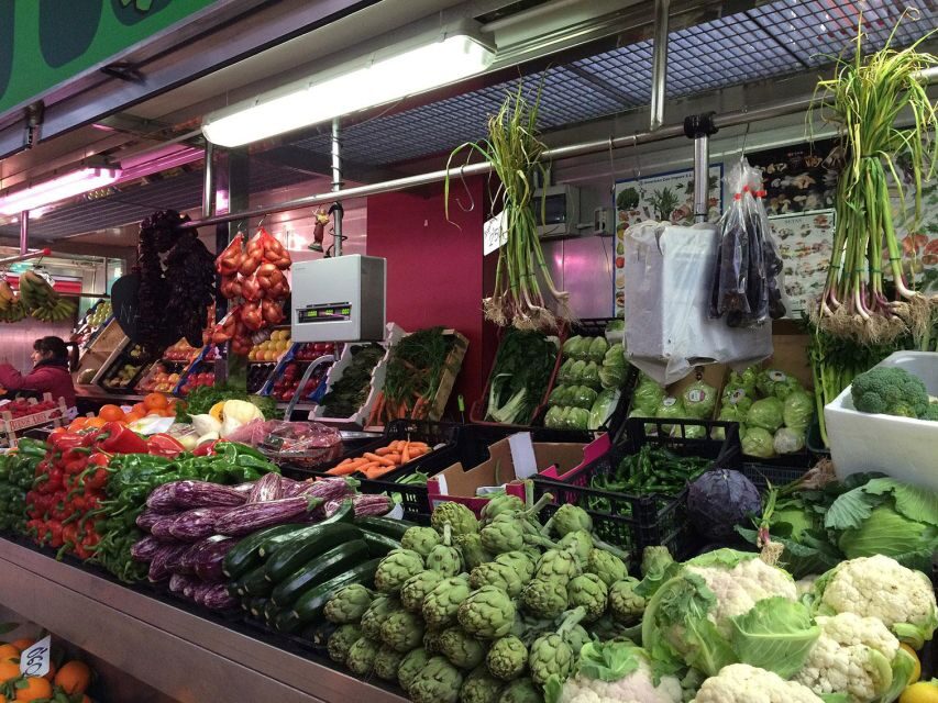 Cartagena: Traditional Market Tour and Tasting - A closer look at the tour experience