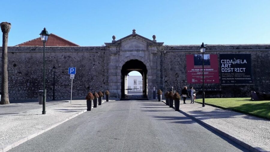 Cascais: Private tour to Sintra & Cabo da Roca & Cascais - Practical Details: Transport, Timing, and Flexibility