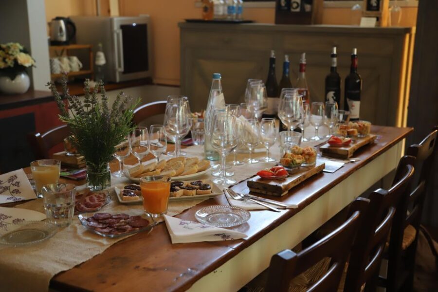 Castiglion Fiorentino: Buccelletti Wine Flight - A Walk Through the Experience — What to Expect