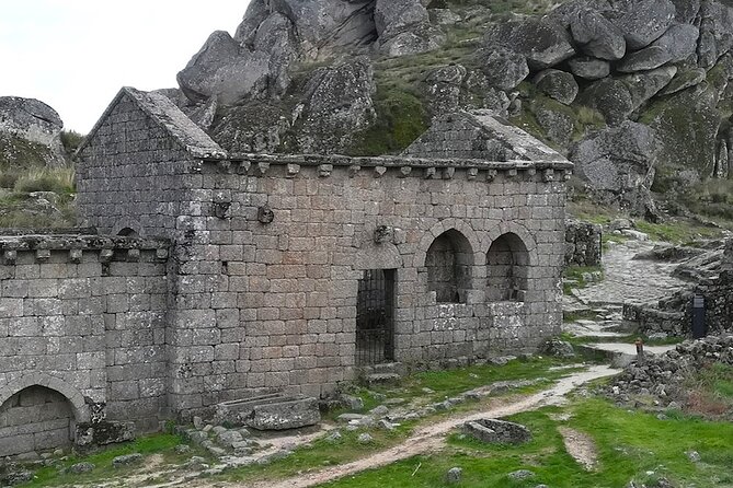 Castle of Monsanto: A Self-Guided Audio Tour of Portugal's Most Famous Site - Key Points