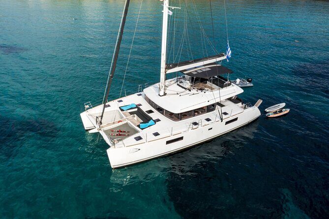 Catamaran Cruise to Dia Island with Meal and Water Activities - The Stop at Dia Island