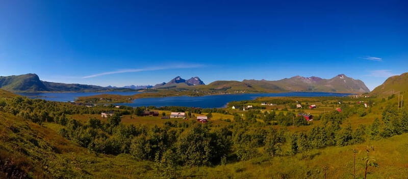 Central Lofoten Top Highlights Photo Tour (Nusfjord) - First Stop: Flakstad’s Skagsanden Beach