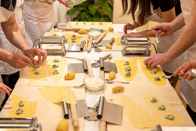 Cesarine: Small group Pasta and Tiramisu class in Viareggio - Authentic Italian Cooking in Viareggio: A Guide to the Cesarine Pasta and Tiramisu Class