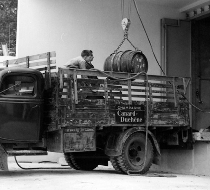 Champagne: Canard-Duchêne Champagne House Tour - The Tour Itself: What to Expect During Your Champagne Journey