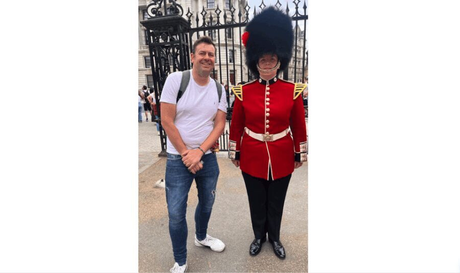 Changing of the Guard at Buckingham Palace - The Itinerary in Detail