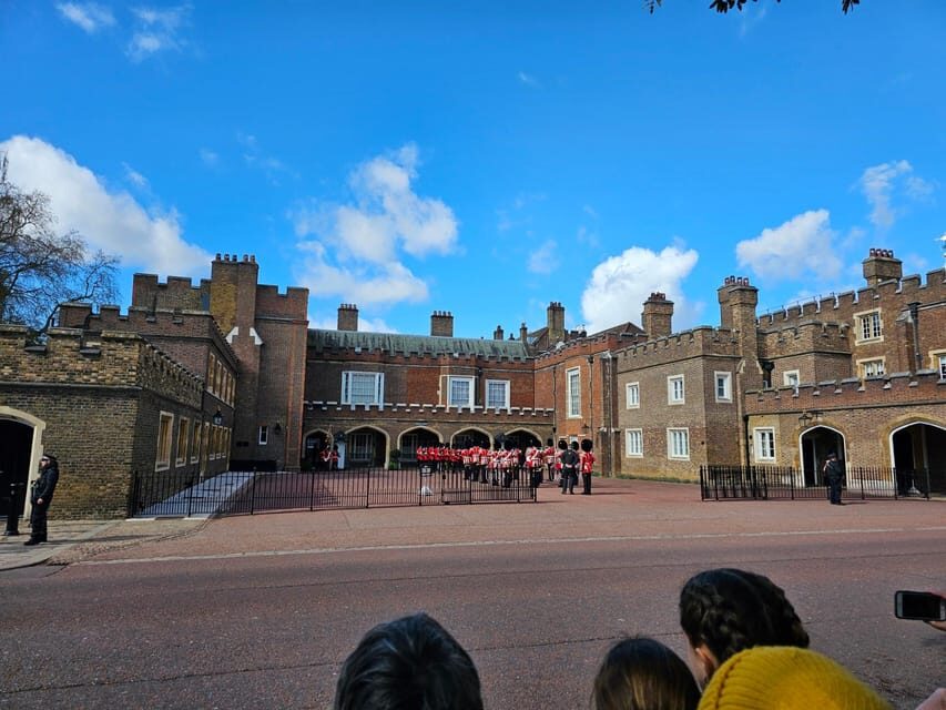 Changing of the Guard Experience - A 2.5-Hour Walk Through Londons Royal and Political Heartland