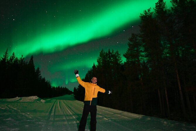 Chasing the auroras guaranteed tour with professional photography - The Review Highlights
