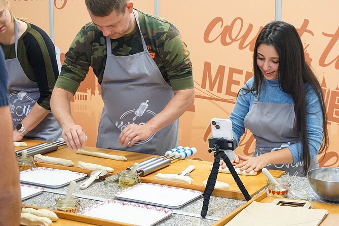 Chimney Cake Workshop Budapest Downtown - Kürtskalács Class - Key Points