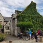 Chinon: Bicycle Tour of Saumur Wineries with Picnic Lunch - Who Will Love This Tour?