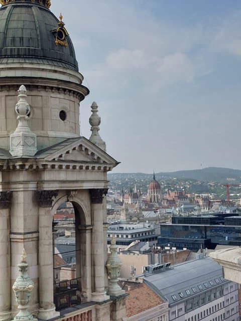 Christmas in Budapest: St. Stephen Basilica & Downtown - Why This Tour Offers Good Value