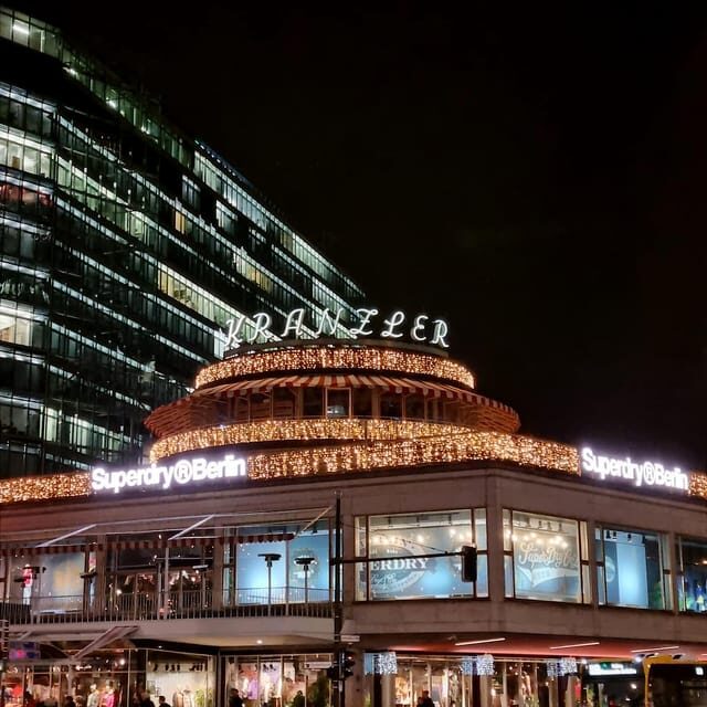 Christmas market lights tour bus through Berlin, free mulled wine (2.5 hours) - Who Will Love This Tour?