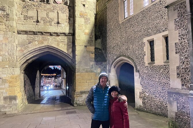 Christmas Mulled Wine Walk of Winchester - Exploring the Christmas Mulled Wine Walk of Winchester