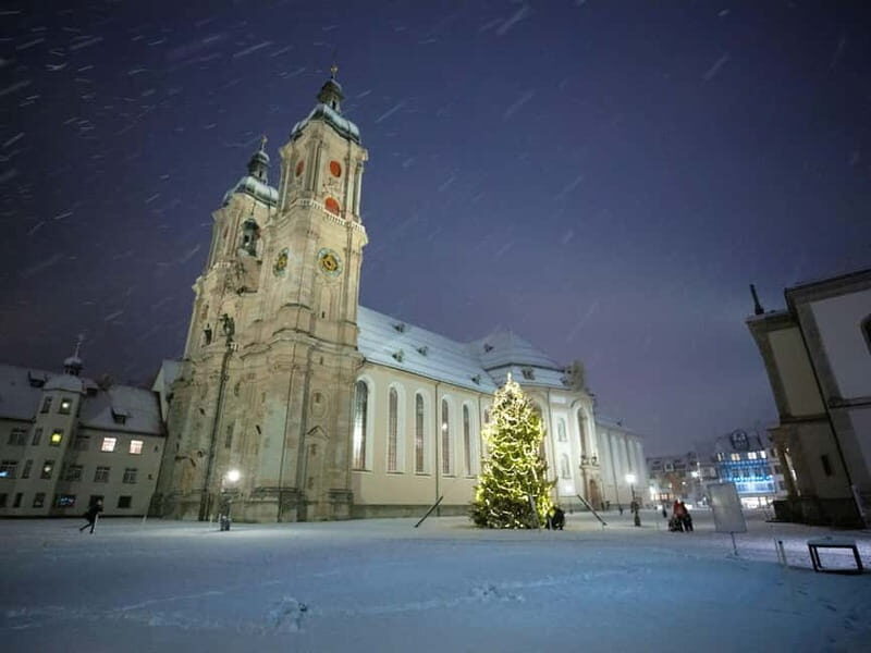 christmas tour in the city of stars - What’s the Real Value?