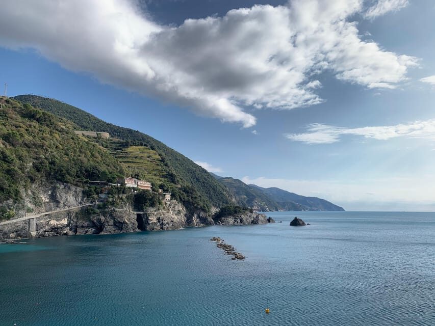 Cinque Terre: Eco Hiking and Wine Tasting - A Cultural and Environmental Perspective