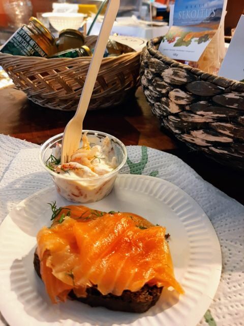 CITY Tour with Food Tasting in Helsinki - Exploring Helsinki: A Walk Through Its Most Famous Sites