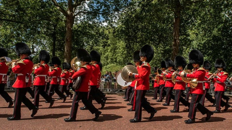 Classic London Tour & Changing The Guards History In Action - Practical Details: What to Expect and How to Prepare