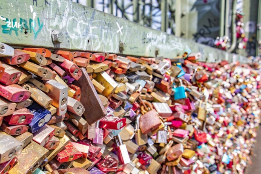 Cologne: Express Walk with a Local in 60 minutes - What Makes It Worth the Price?