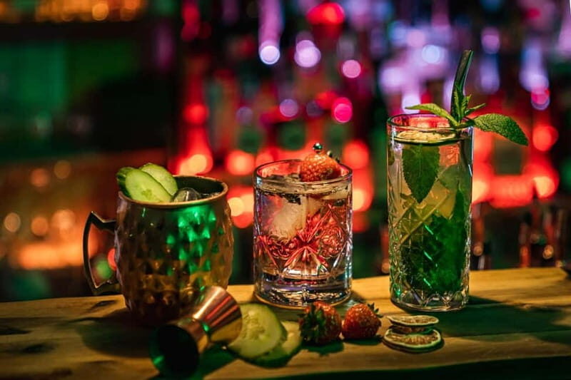 Cologne: Gin Tasting at The Bär with Welcome Cocktail - Arrival & Check-in: Arrive Early to Settle In