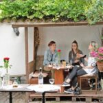 Cologne-Nippes: Summer wine party in the frenchstyle garden - Who should consider this experience?