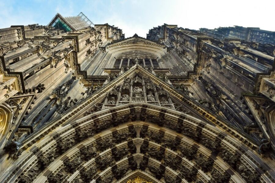 Cologne: Old Town Highlights Walking Tour - Analyzing the Experience: What to Expect