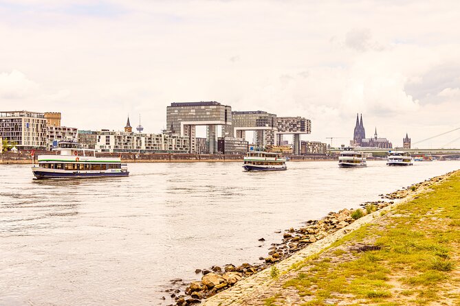 Cologne skyline tour with audio guide 90 minutes - Key Points