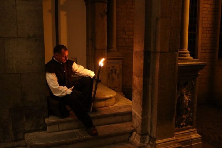Cologne: The Night Watchman Old Town Walking Tour in German - Why is this tour special?