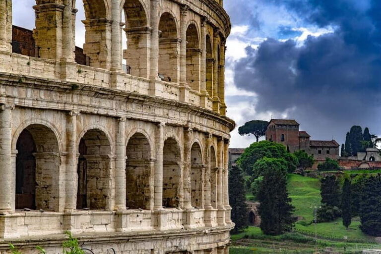 Colosseum Guided Tour Semi-Private Group on Free Entry Days