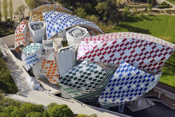 Combo: Side car Tour in Paris + Louis Vuitton Museum - The Highlight: Louis Vuitton Foundation