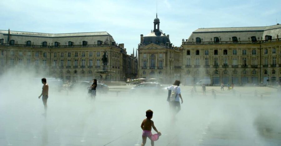 Contemporary Architecture in Bordeaux city center! - The Itinerary in Detail