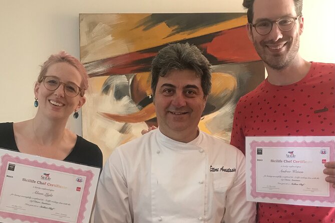 Cook, discover sights, taste food & wine with a chef in Syracuse - Key Points