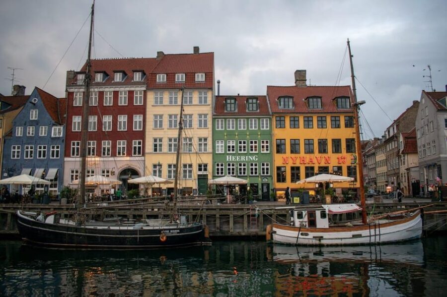 Copenhagen: Guided Walking Tour in French - Why This Tour Offers Great Value