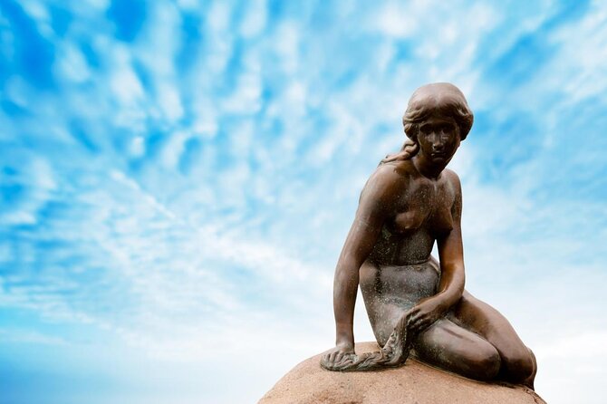 Copenhagen Highlights 3 Hour Bike Tour with local Guide - Key Points