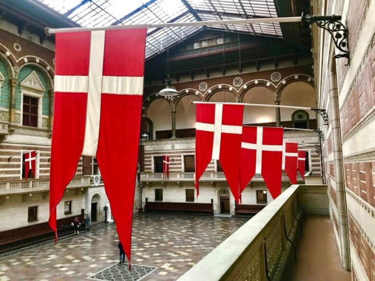 Copenhagen private 3h walking tour - The Itinerary: What Youll See and Experience