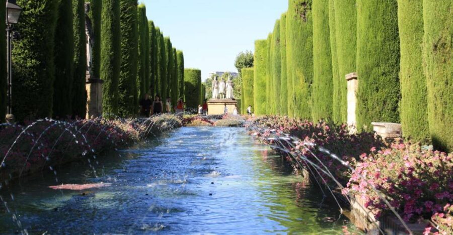 Córdoba: Alcázar and Jewish Quarter 2-Hour Guided Tour - Why This Tour Is Worth It