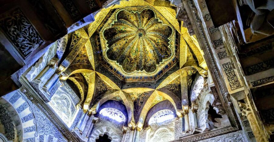 Córdoba: Mosque-Cathedral & Alcazar Guided Tour - Practical Details and What to Expect